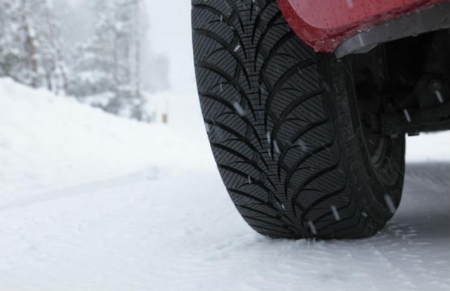 Winter Driving Myths Busted | Driving | CarDekho.com Winter Driving Myths Busted | Driving | CarDekho.com