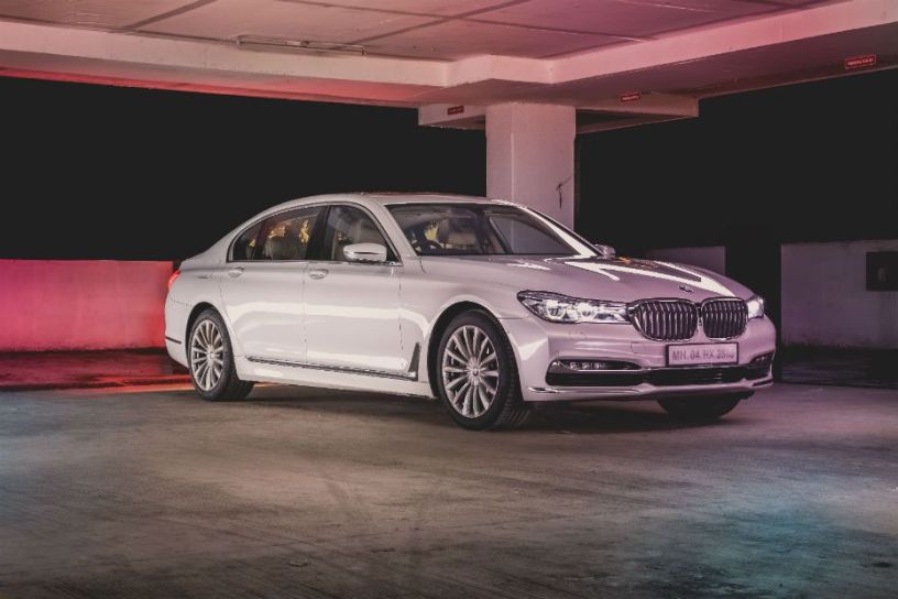 Least Fuel Efficient Cars In Our Road Tests In 2017 | CarDekho.com