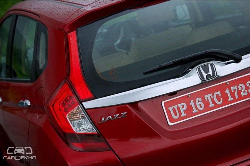 10 Must-Have Features In Every Car | CarDekho.com