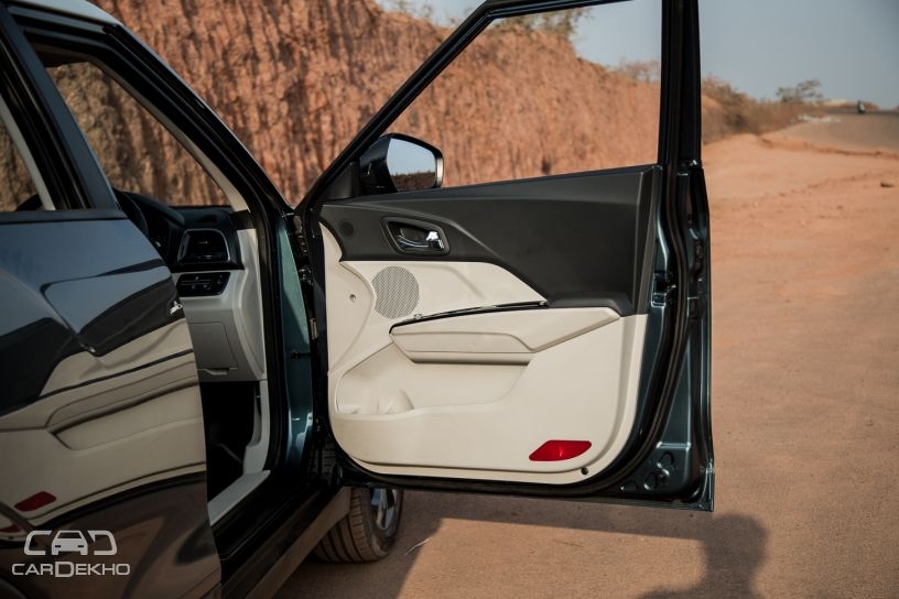 Mahindra XUV300 Interior: In 20 Detailed Pics | CarDekho.com