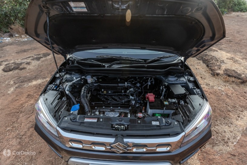 Maruti Vitara Brezza: Old vs New | CarDekho.com