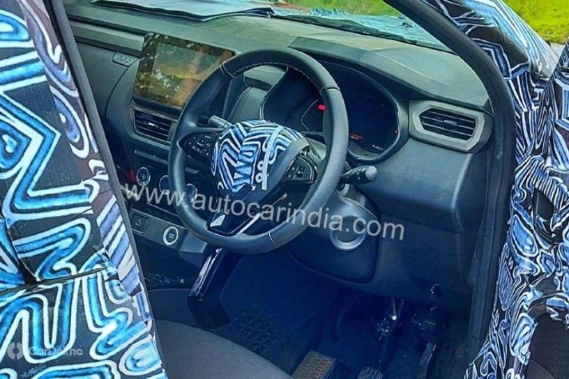 Renault Kiger vs Triber Interior: Key Differences | CarDekho.com