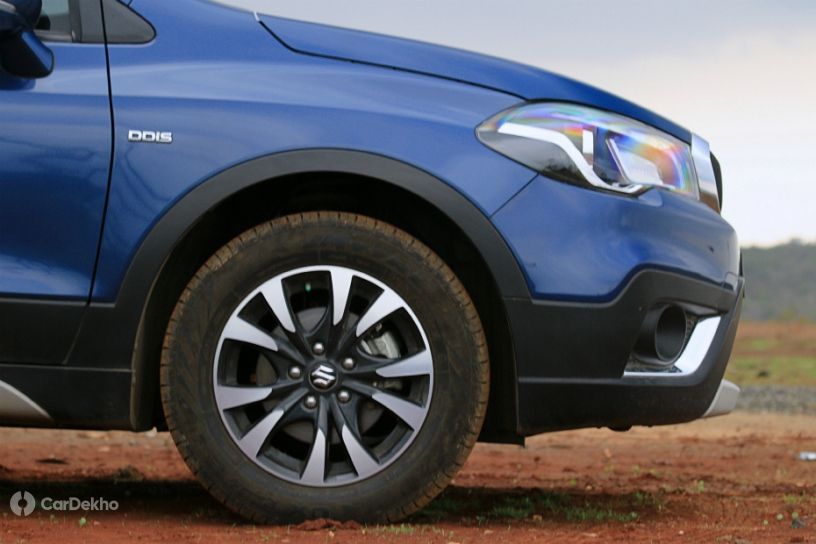 Maruti Suzuki S-Cross: Old vs New | CarDekho.com