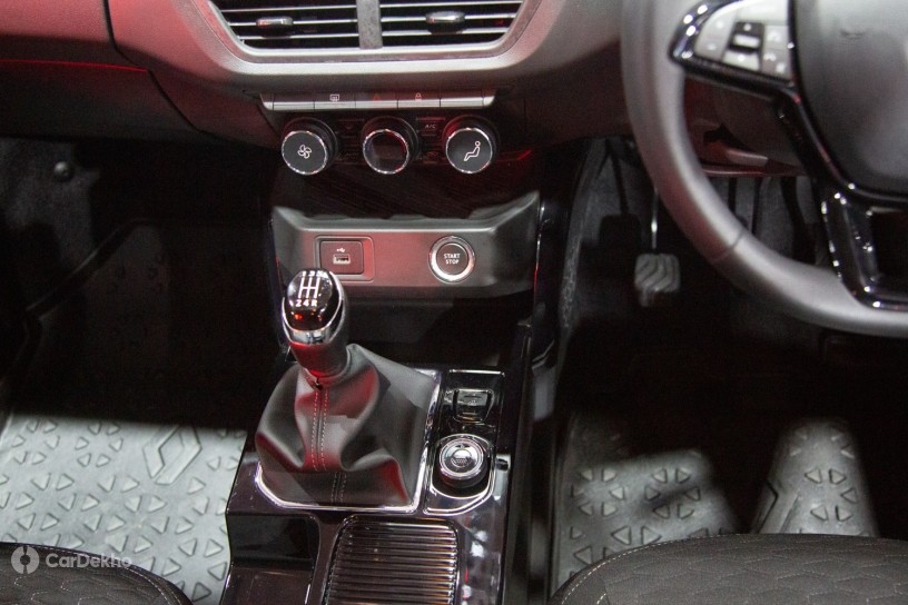 2021 Renault Kiger: Interiors in Pictures | CarDekho.com