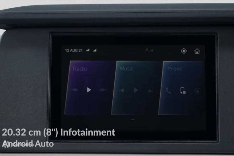Mahindra XUV700 Interior Detailed In 20 Pics | CarDekho.com
