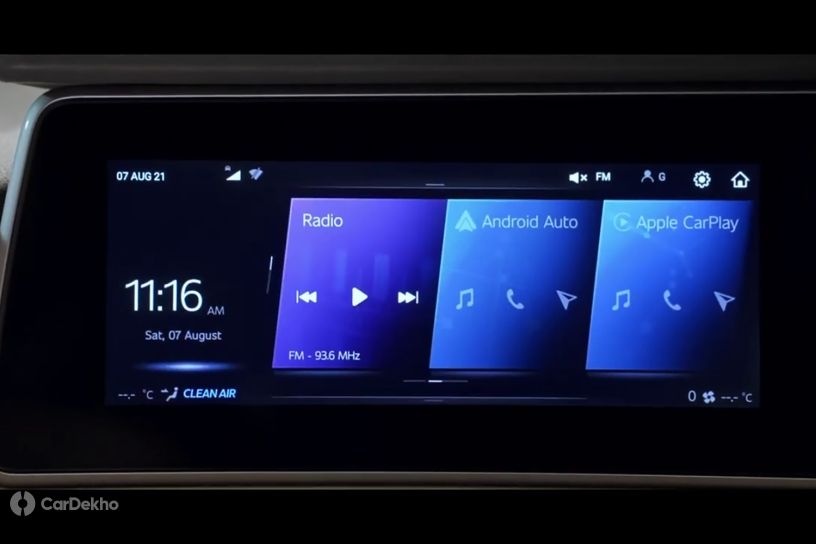Mahindra XUV700 Interior Detailed In 20 Pics | CarDekho.com
