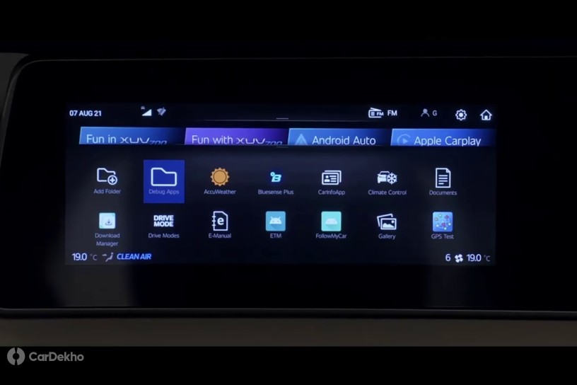 Mahindra XUV700 Interior Detailed In 20 Pics | CarDekho.com