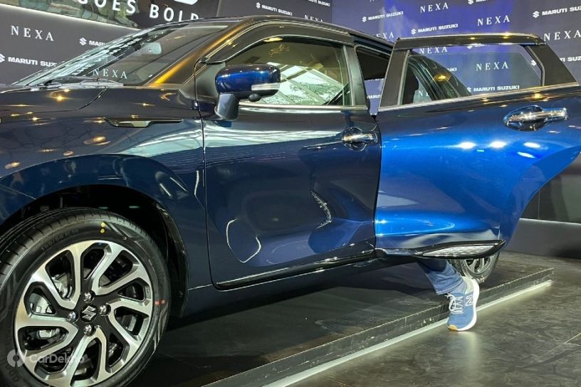 2022 Maruti Baleno Accessories Detailed In Pics | CarDekho.com