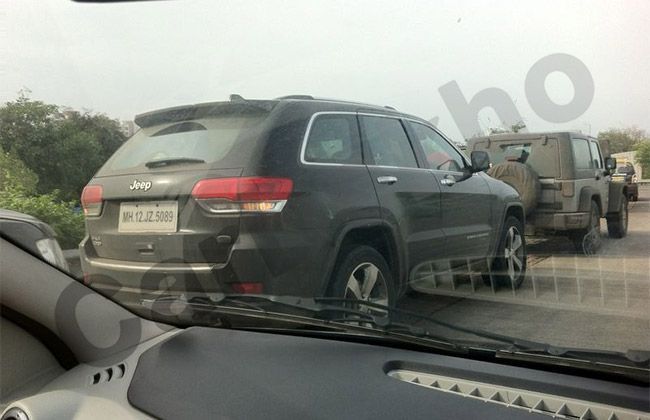 Registered Jeeps spotted in Mumbai, launch in October | CarDekho.com