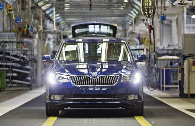 2014 Skoda Superb production starts at Kvasiny Plant | CarDekho.com