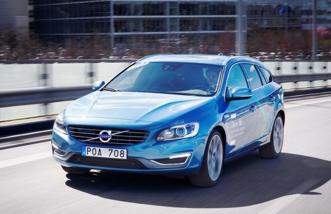 Volvo's first self-driving Autopilot cars being tested on public roads ...