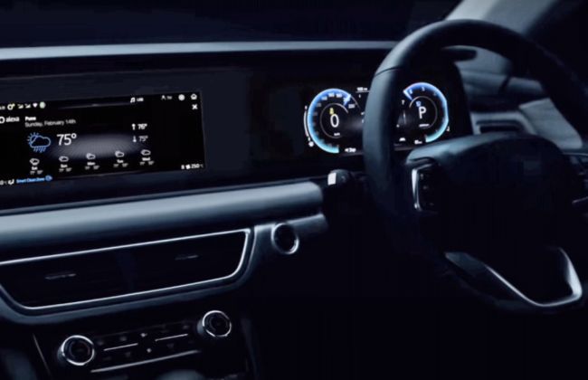 Mahindra XUV700 To Offer Amazon Alexa-powered AdrenoX Infotainment ...