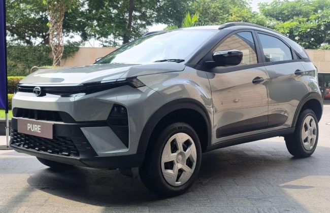 Tata Nexon Facelift Pure Variant Explained In 10 Images | CarDekho.com