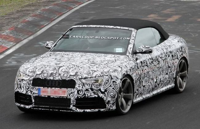 Audi RS5 Convertible Caught in Pictures | CarDekho.com