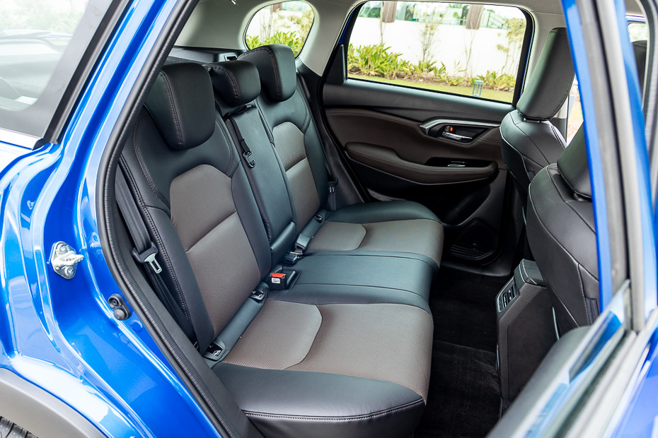 Top 10 Affordable Cars With Rear Three-Point Seat Belts As Standard ...