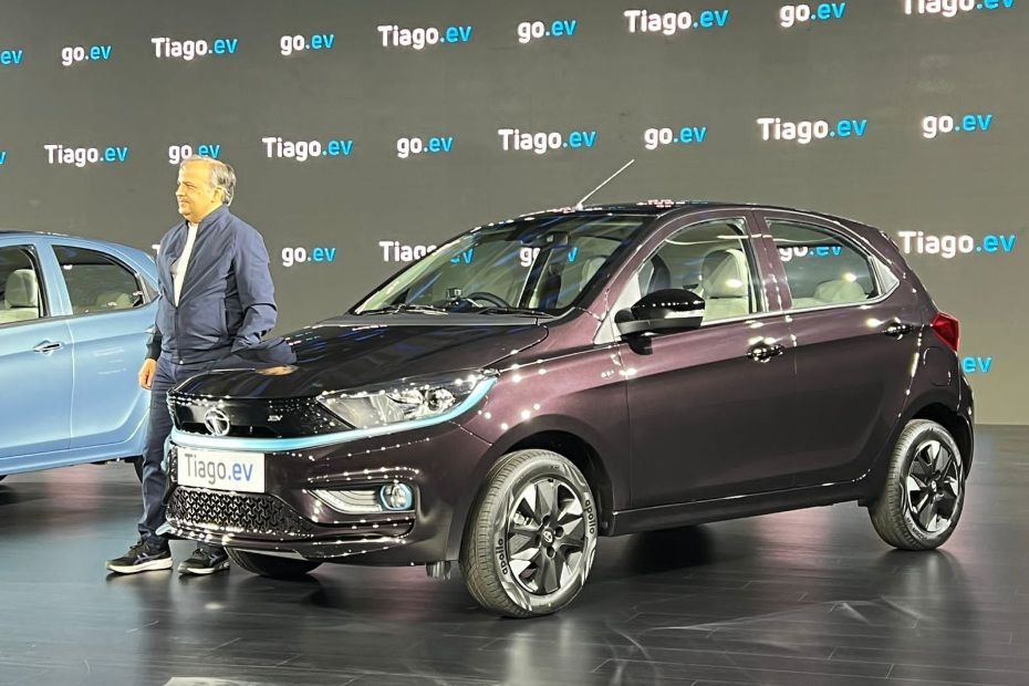 Tata Tiago EV Vs Tiago Petrol On Road Prices And Daily Running Cost ...