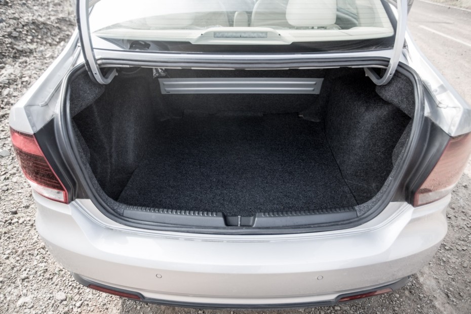 Volkswagen Vento Price, Images, Mileage, Reviews, Specs