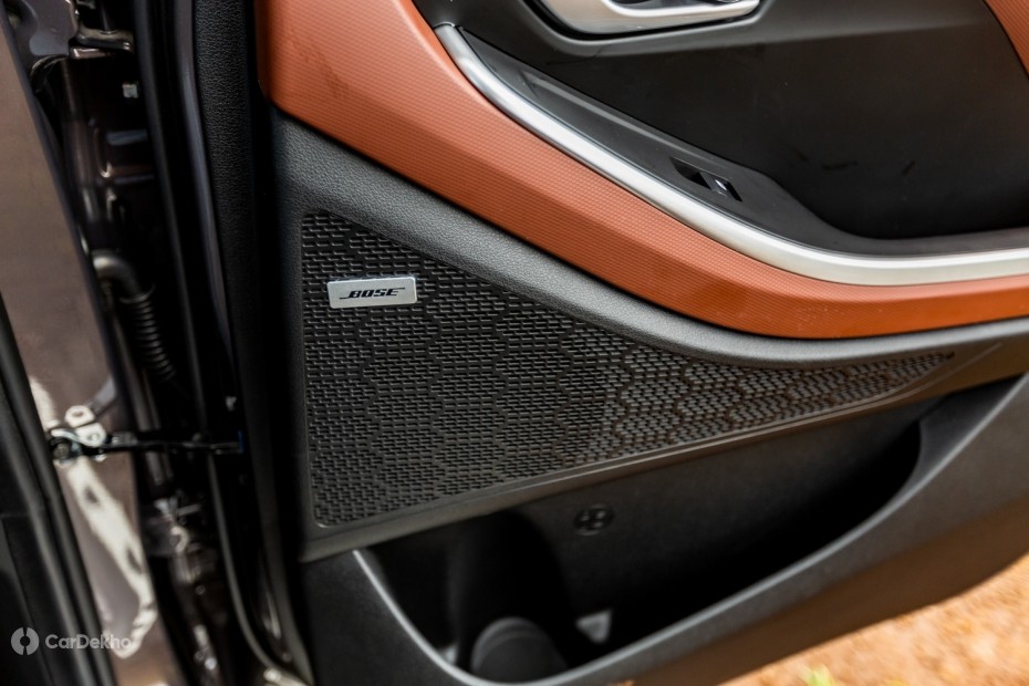 Hyundai Alcazar Price - Features, Images, Colours & Reviews